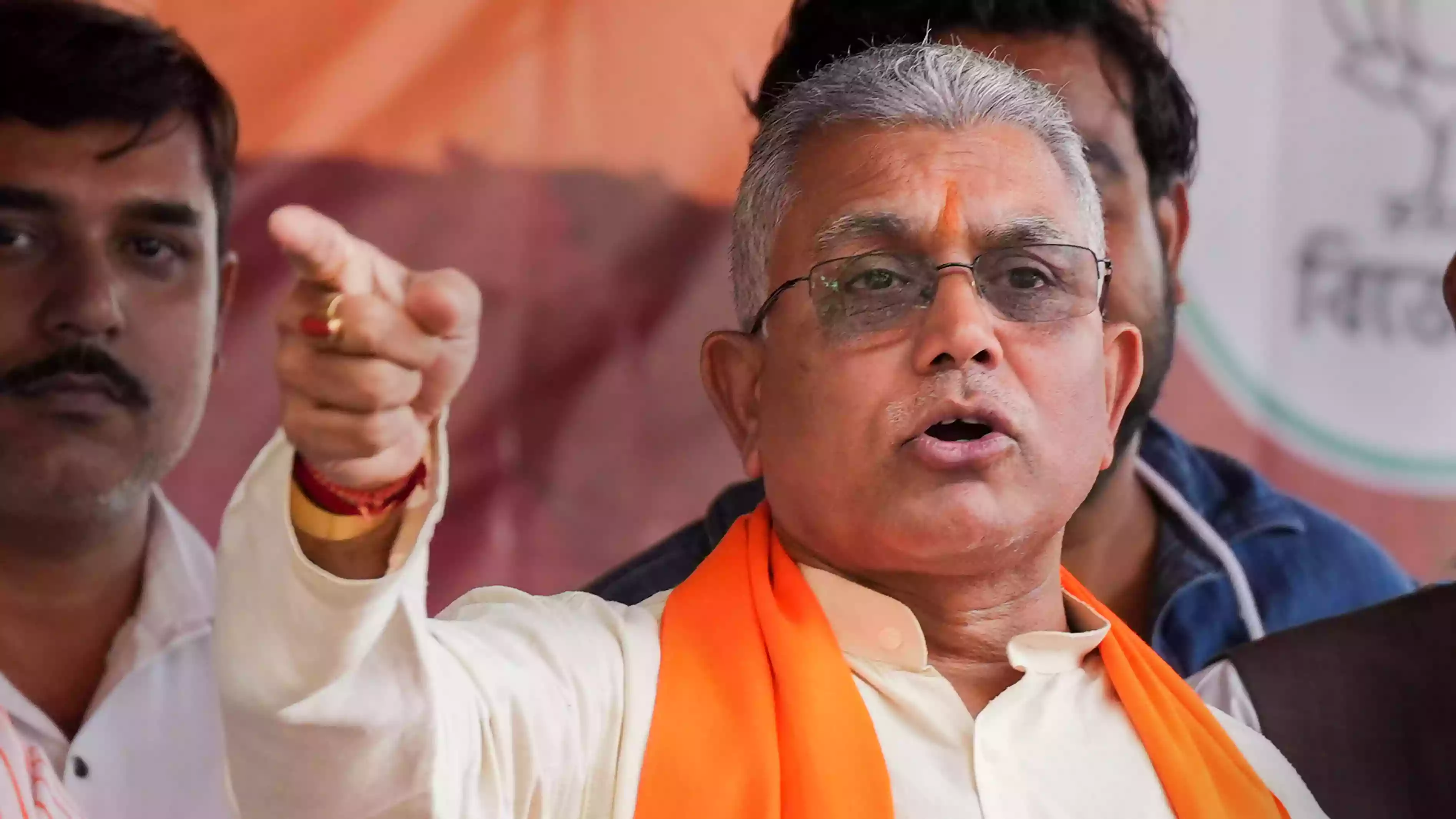 PM Modi's "Bankim Da" statement row: TMC MPs hold silent protest in ...